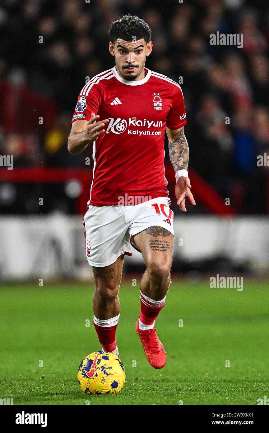 Marcus Rashford of Manchester United makes a break with the ball during ...
