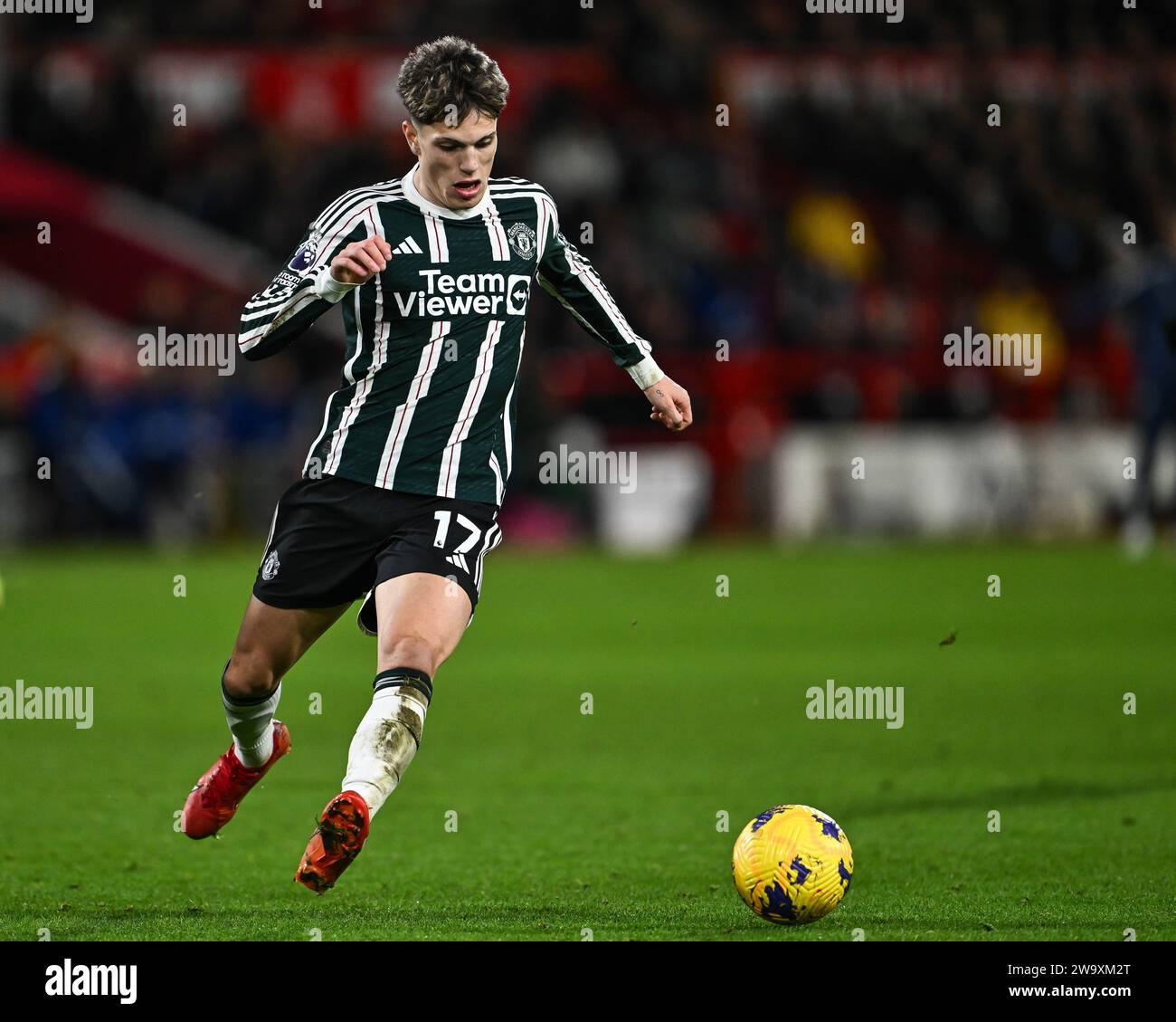 Alejandro Garnacho of Manchester United makes a break with the ball ...