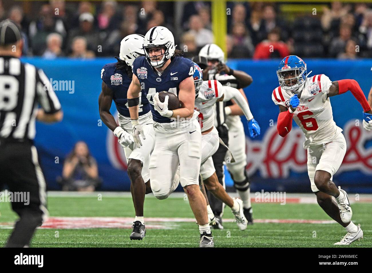 Tyler warren hi-res stock photography and images - Alamy