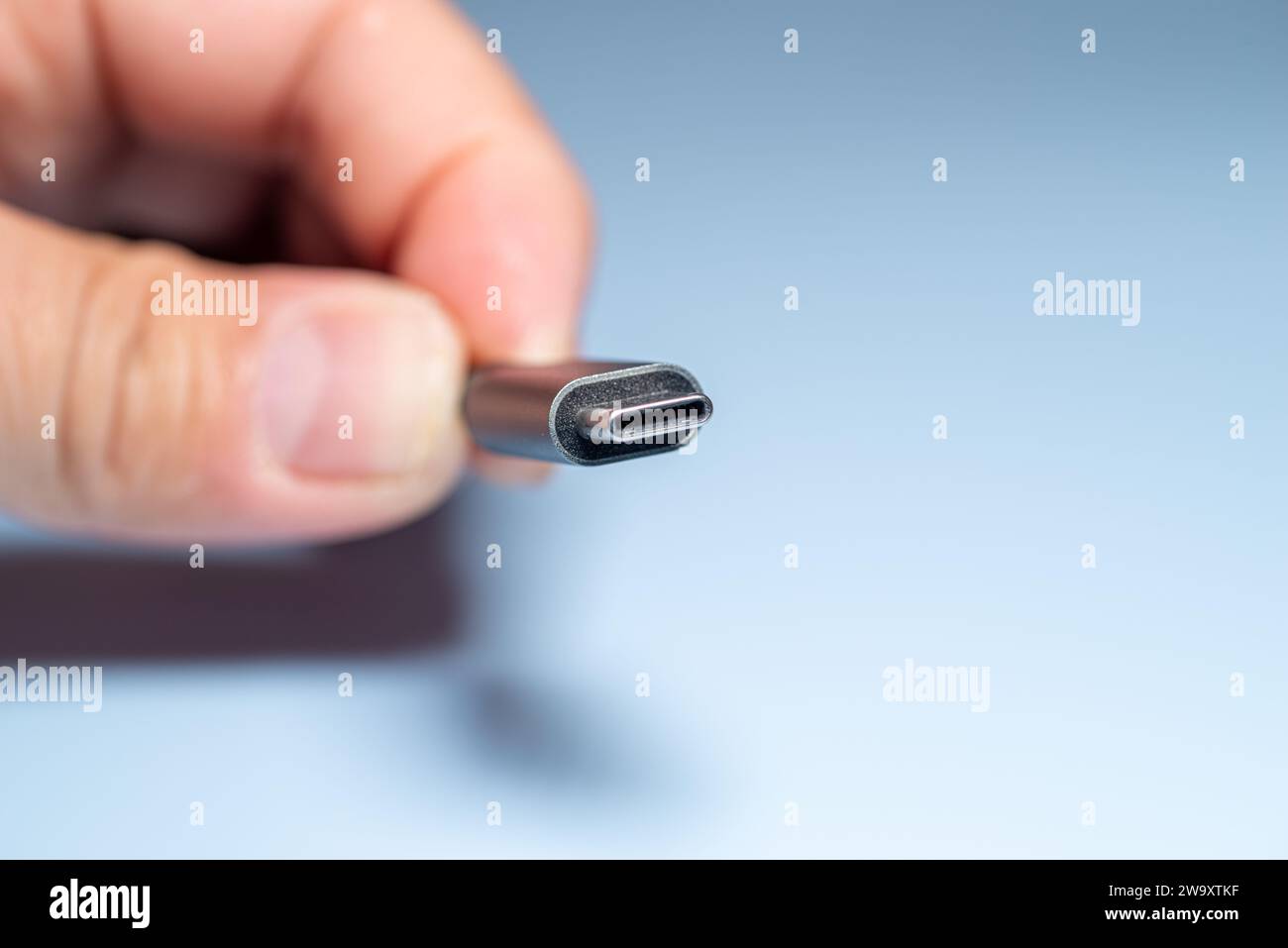 EU SAYS USB TYPE-C WILL BECOME A COMMON STANDARD FOR LOCAL ELECTRONIC ...