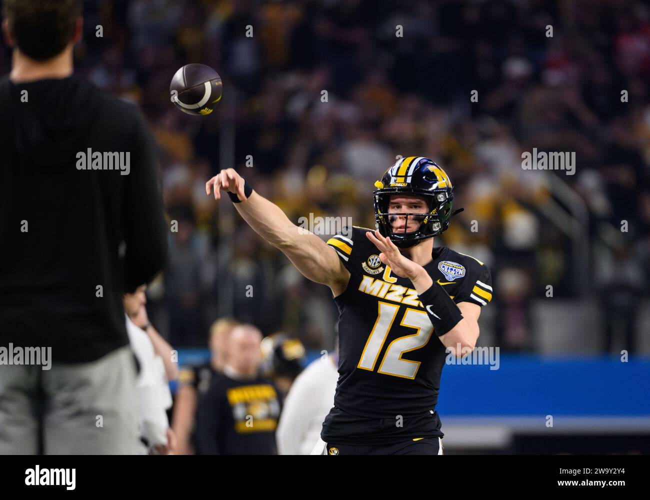 Arlington, Texas, USA. 29th Dec, 2023. Missouri Tigers quarterback ...
