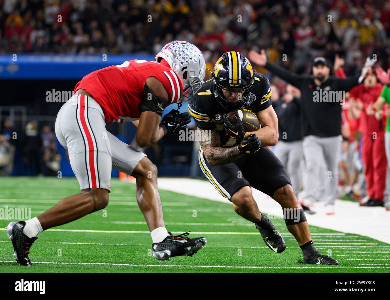 Running styles hi-res stock photography and images - Alamy