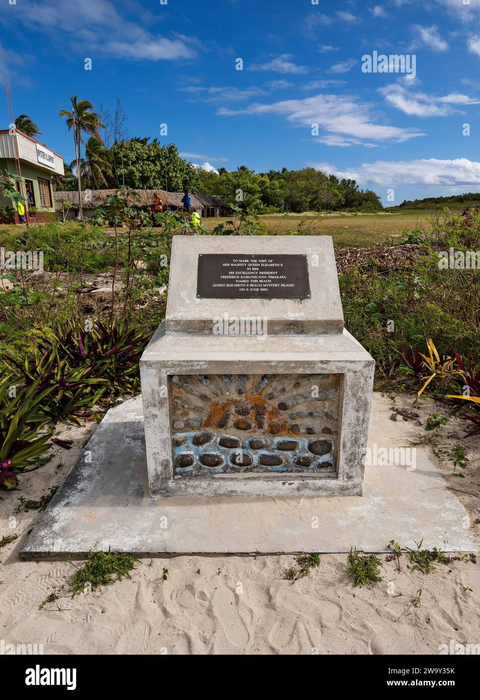 South Pacific Cruise / A monument dedicated to Queen Elizabeth II and ...