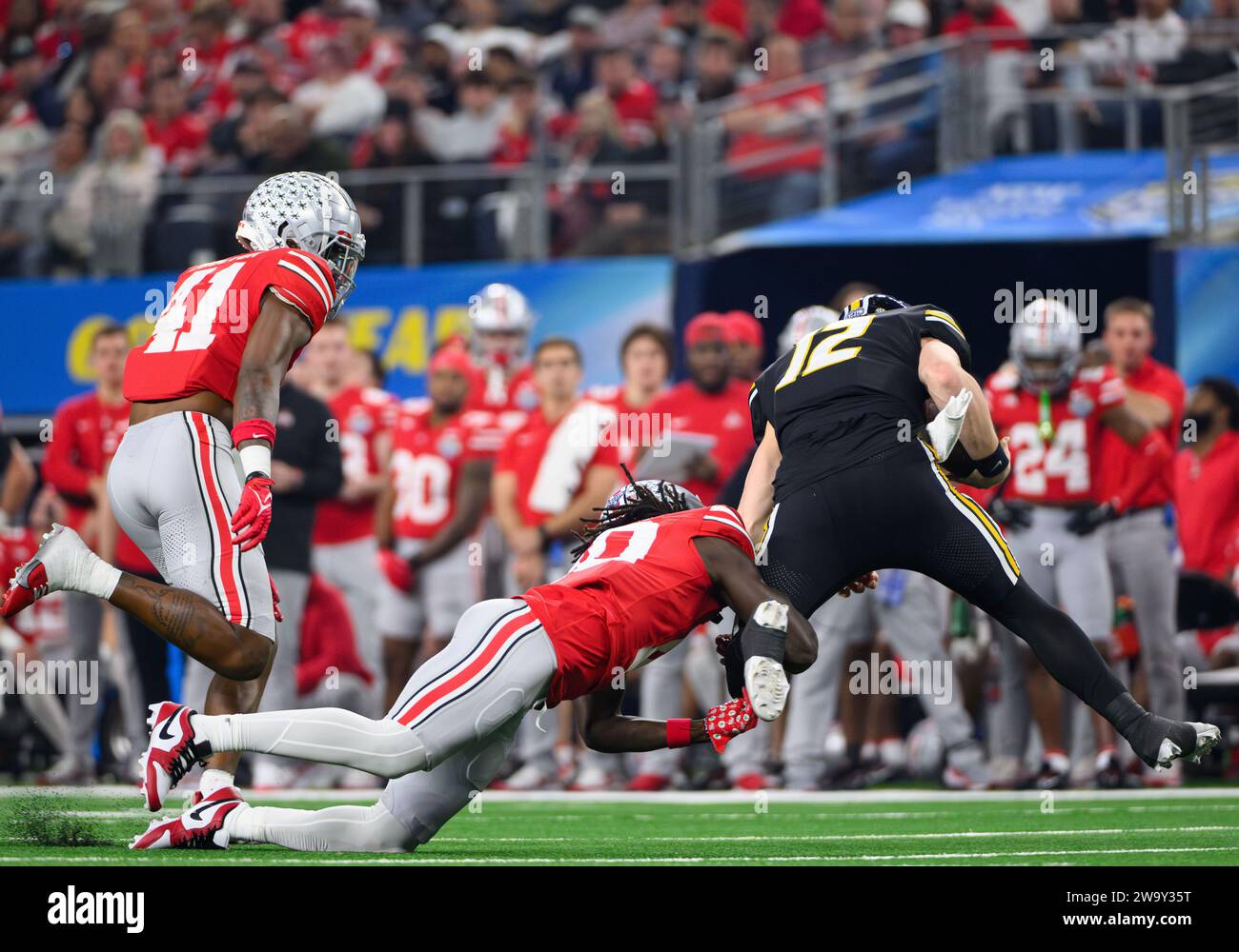 Arlington, Texas, USA. 29th Dec, 2023. Ohio State Buckeyes cornerback ...