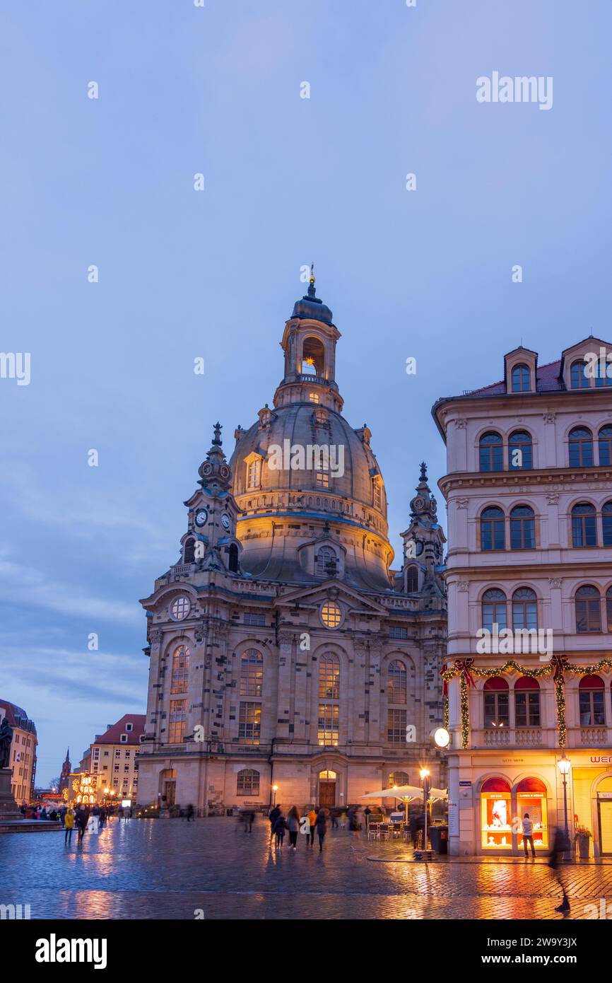 Dresden: Christmas market on square Neumarkt, church Frauenkirche in ... Dresden: Christmas market on square Neumarkt, church Frauenkirche in ...