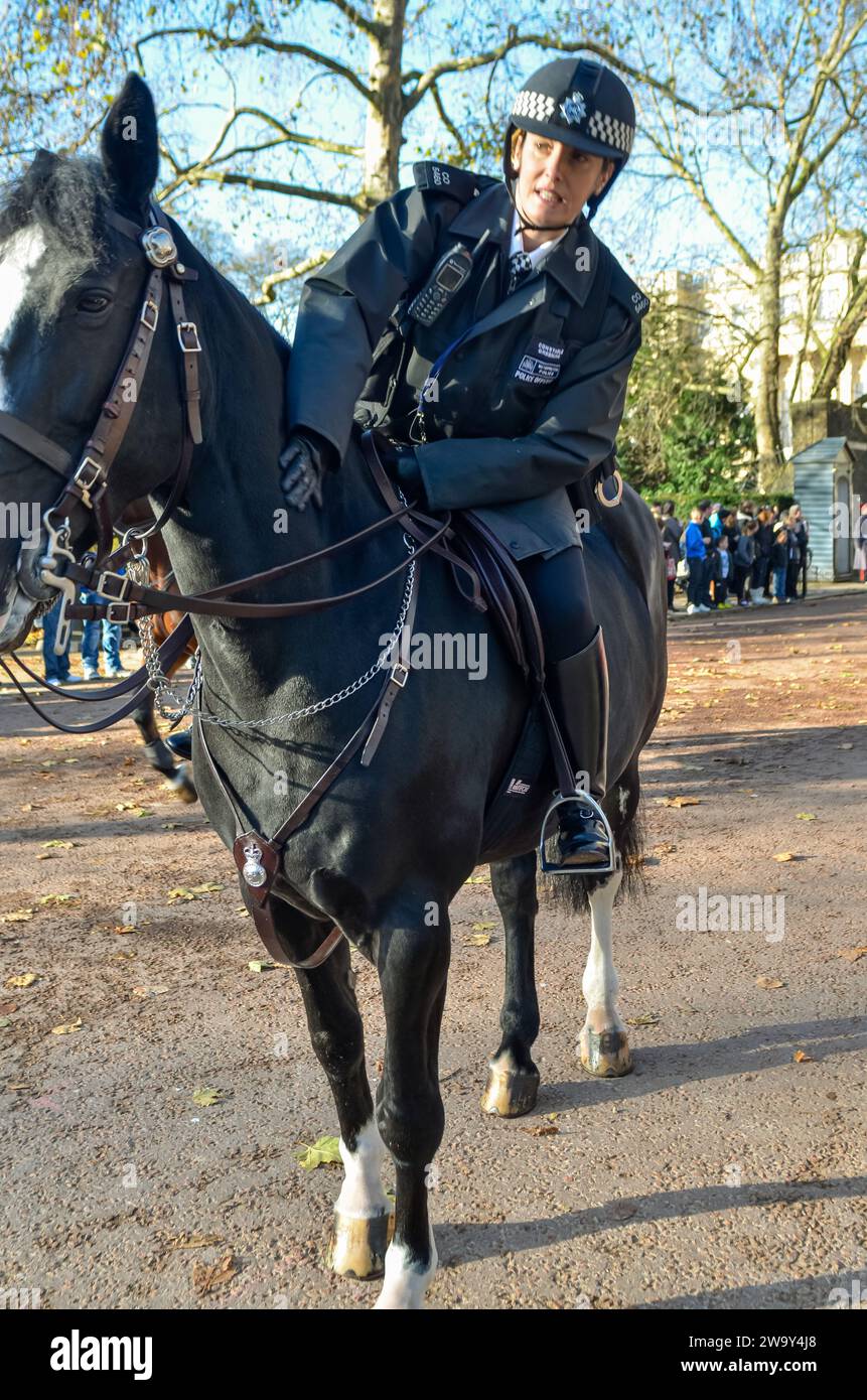 City of london police mounted branch hi-res stock photography and ...