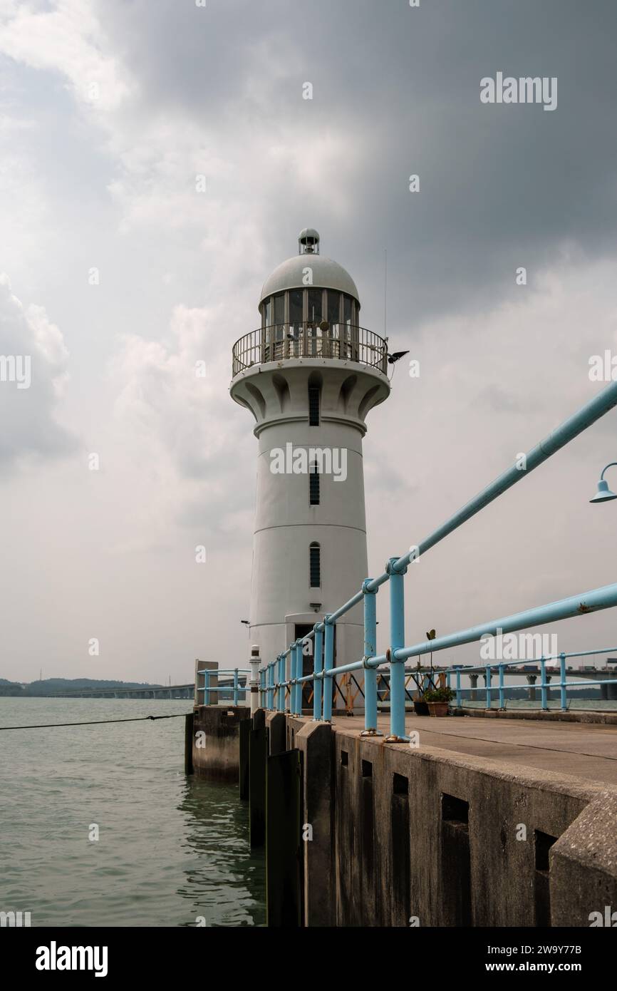 Raffles Marina Lighthouse Pier Access Stock Photo - Alamy