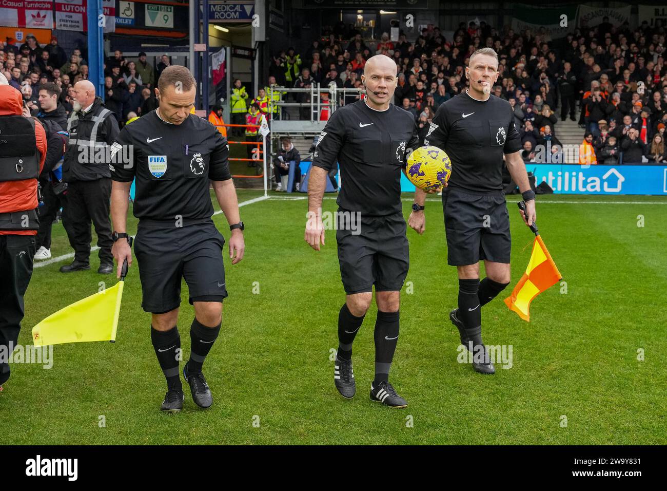 Luton, UK. 30th Dec, 2023. Match officials, Referee, Mr Robert Jones ...