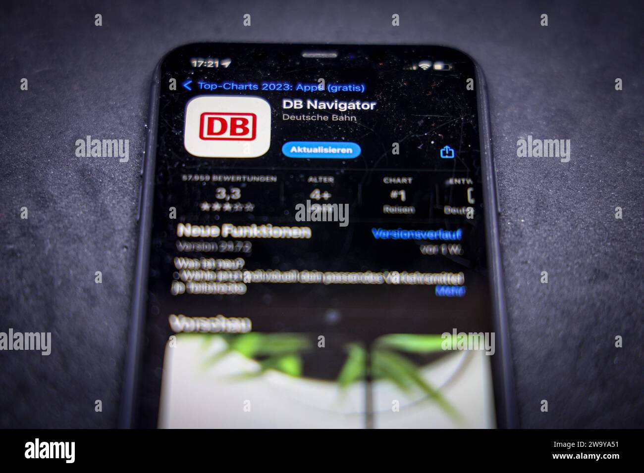 App Store - Apple - Apple App Store auf einem iPhone. Top-Charts 2023 ...