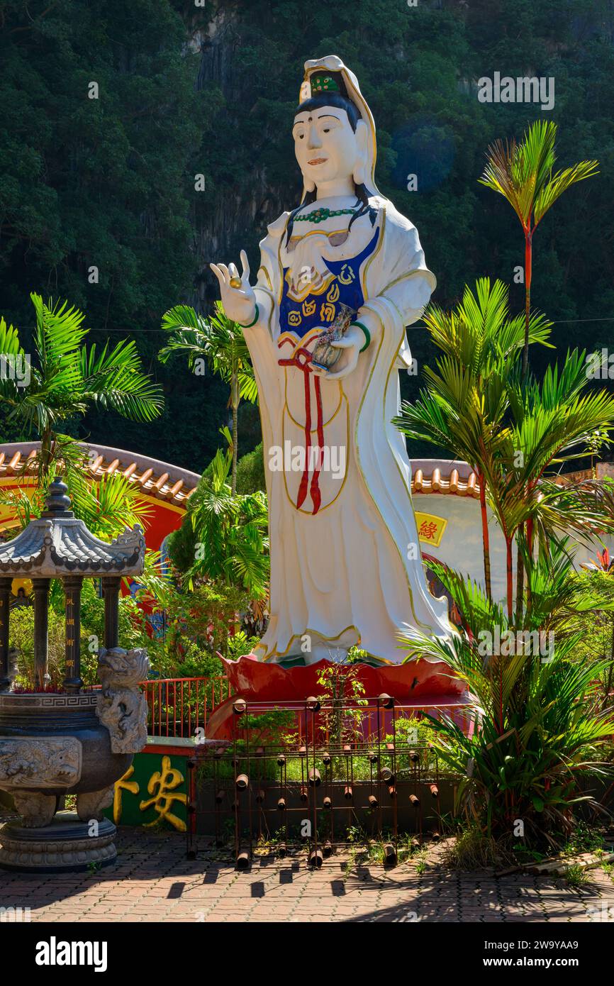 Ling Sen Tong Temple, Ipoh, Perak, Malaysia Stock Photo - Alamy