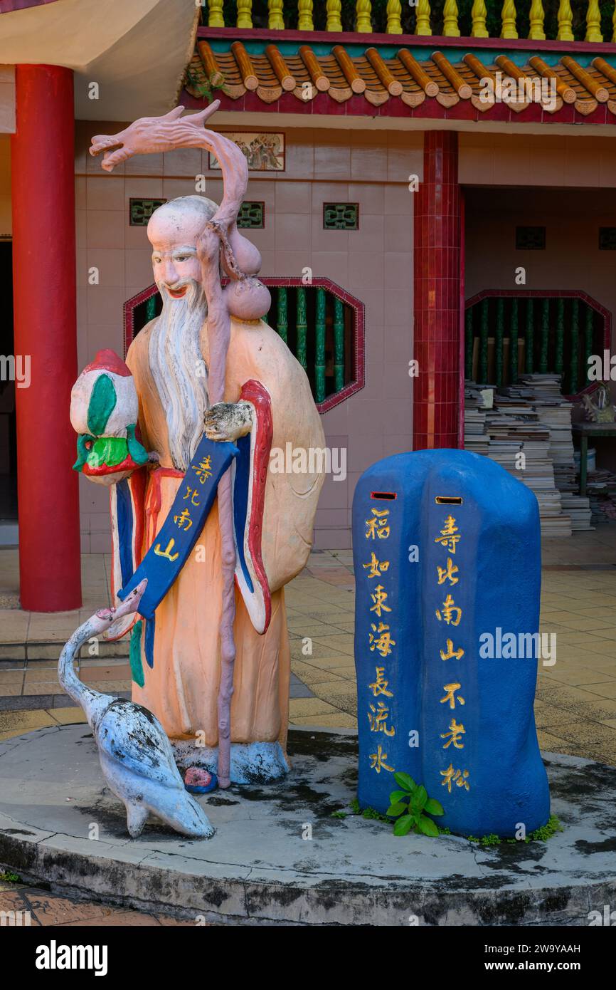 Ling Sen Tong Temple, Ipoh, Perak, Malaysia Stock Photo - Alamy