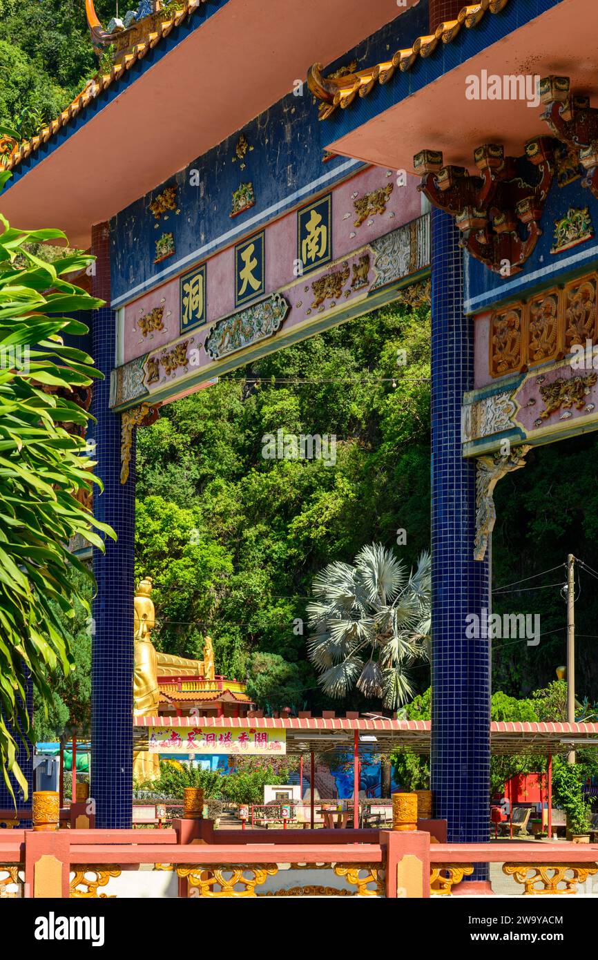 Temple nam thean tong hi-res stock photography and images - Alamy