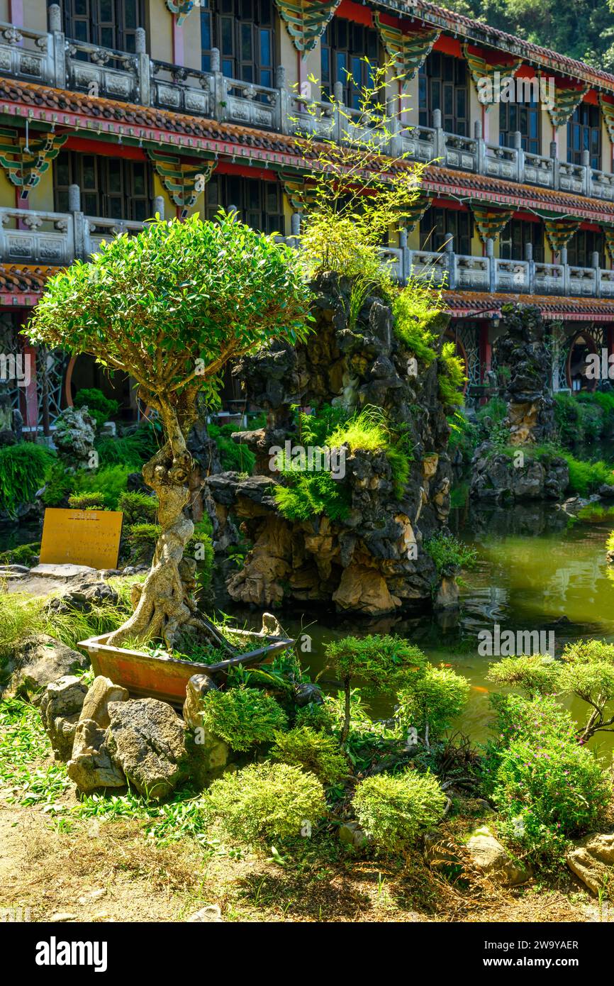 The gardens at Sam Poh Tong Temple, Ipoh, Perak, Malaysia Stock Photo ...