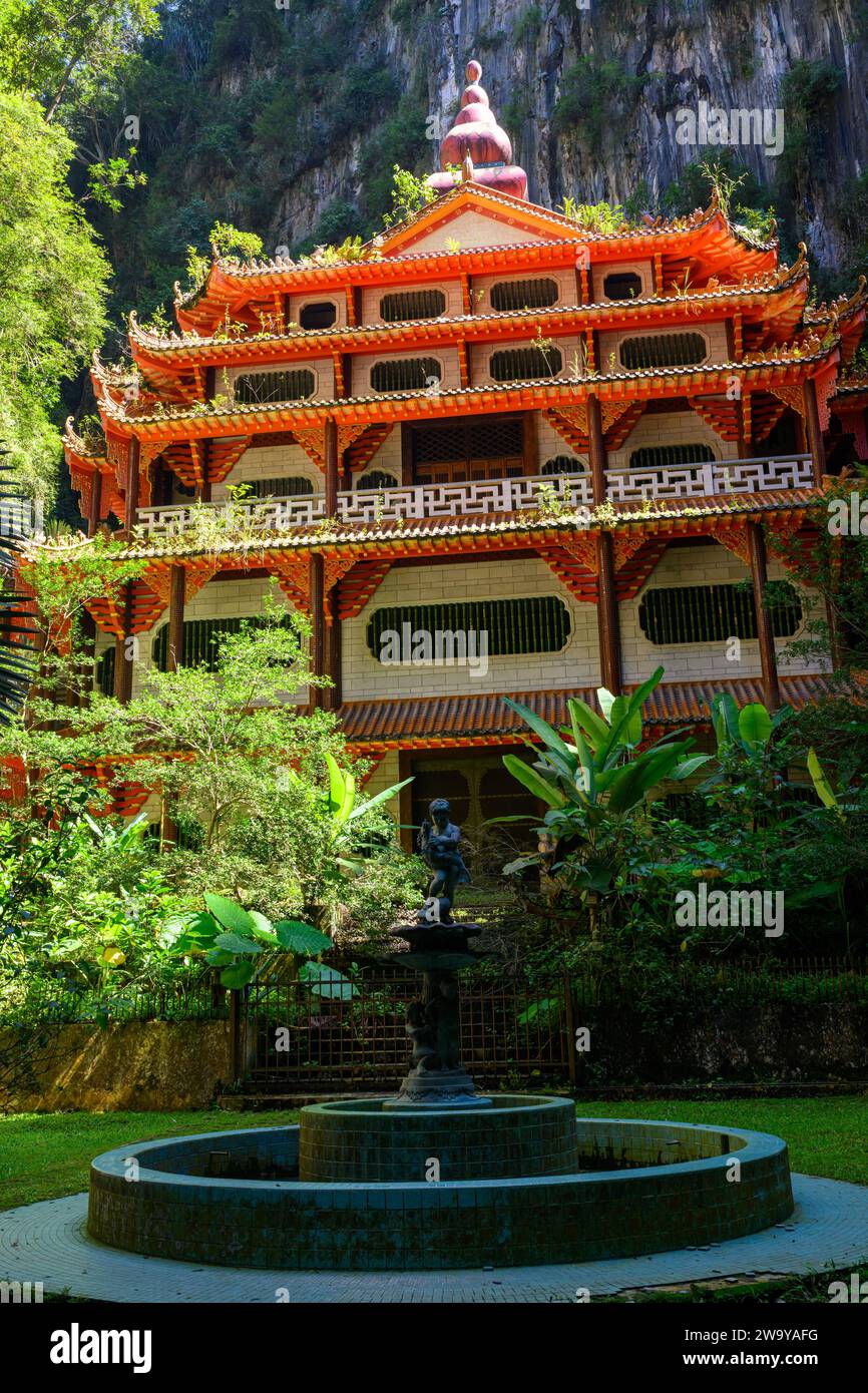 The hidden temple at Sam Poh Tong Temple, Ipoh, Perak, Malaysia Stock ...