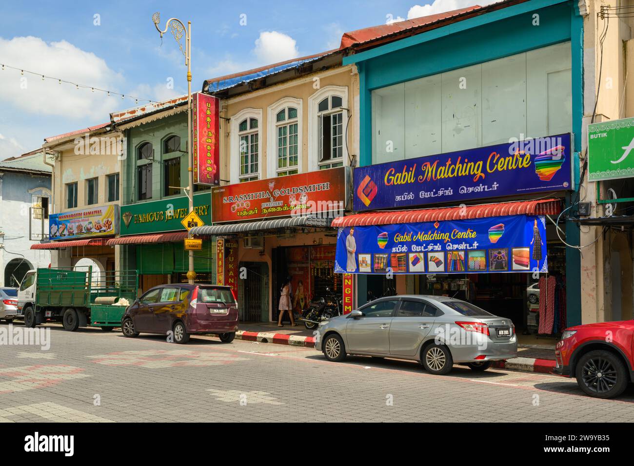 Shop fronts at Little India, Ipoh, Perak, Malaysia Stock Photo - Alamy