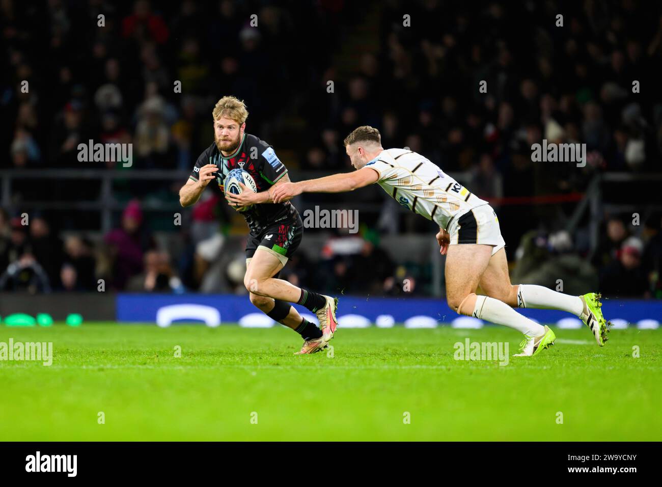 LONDON, UNITED KINGDOM. 30th, Dec 2023. Tyrone Green of Harlequins ...