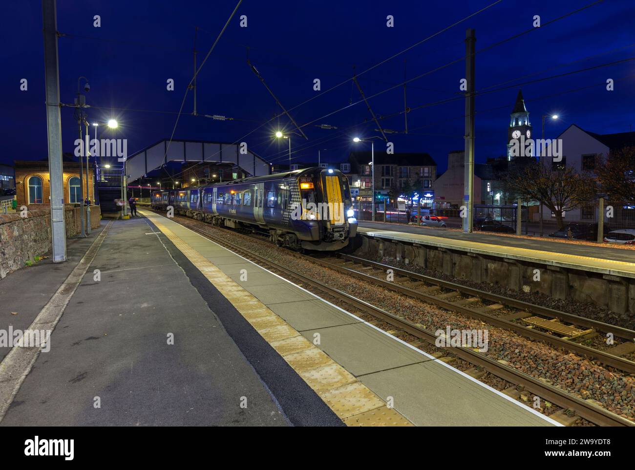 Scotrail Siemens class 380 electric train 380021 calling at Saltcoates ...
