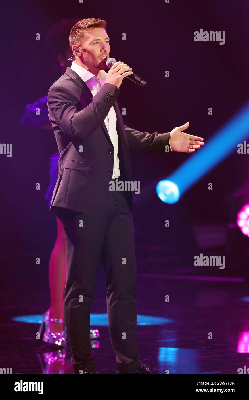 Ramon Roselly - Die grosse Silvester Show 2023 Deutscher Schlagersänger ...