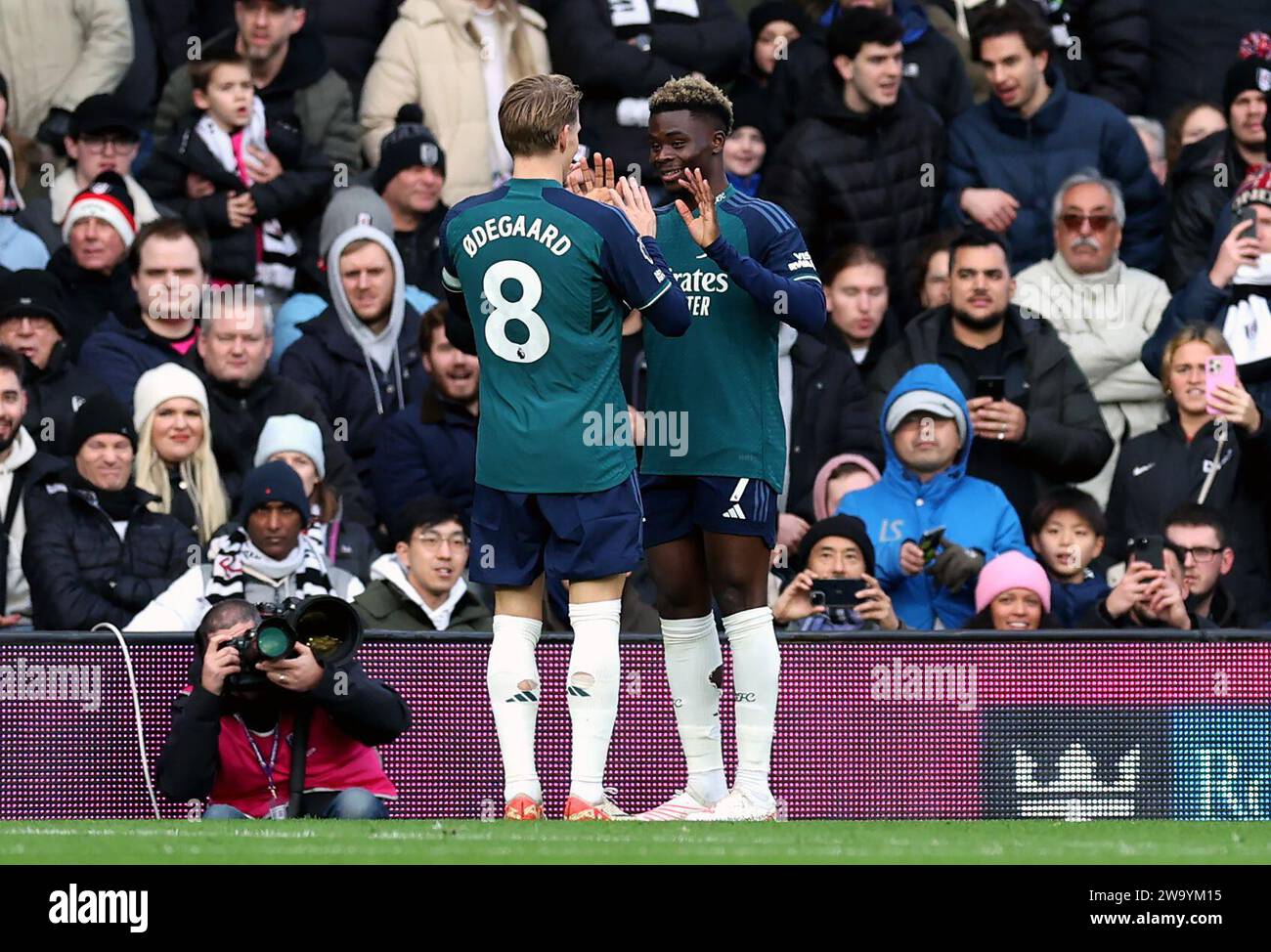 Bukayo saka celebration hi-res stock photography and images - Alamy