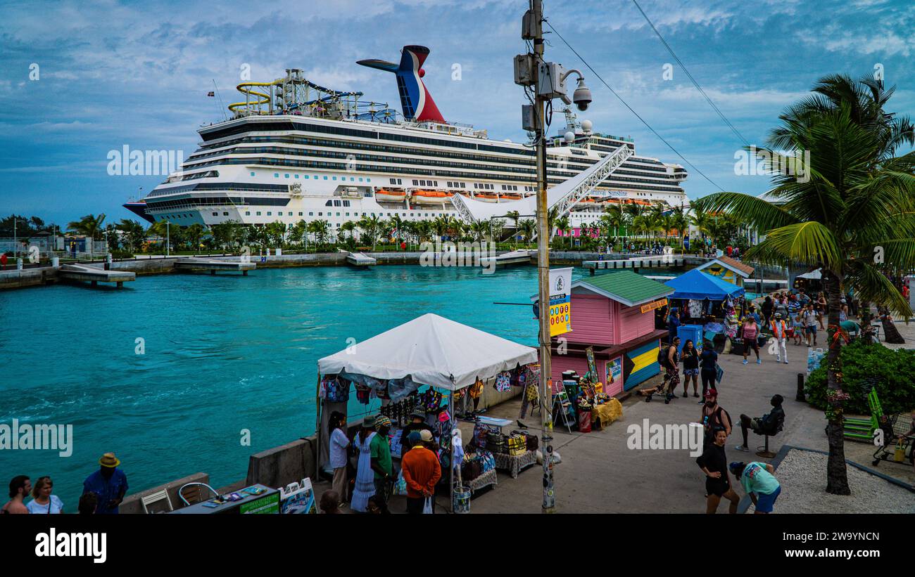 Nassau,Bahamas: Dec 26,2023- Tourist enjoying the local shops while the ...