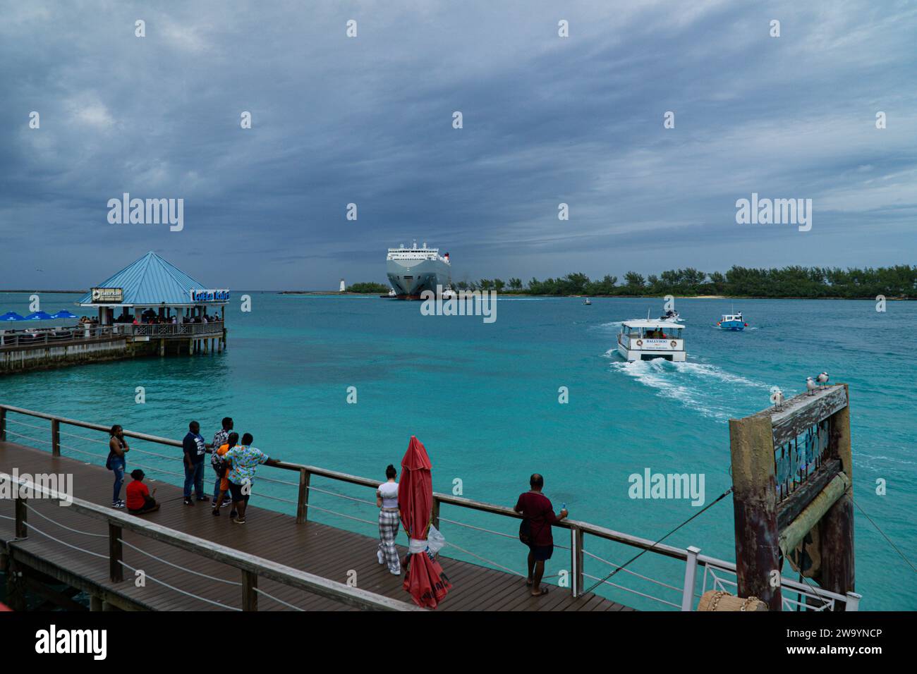 Nassau,Bahamas: Dec 26,2023- Tourist enjoying the local shops while the ...