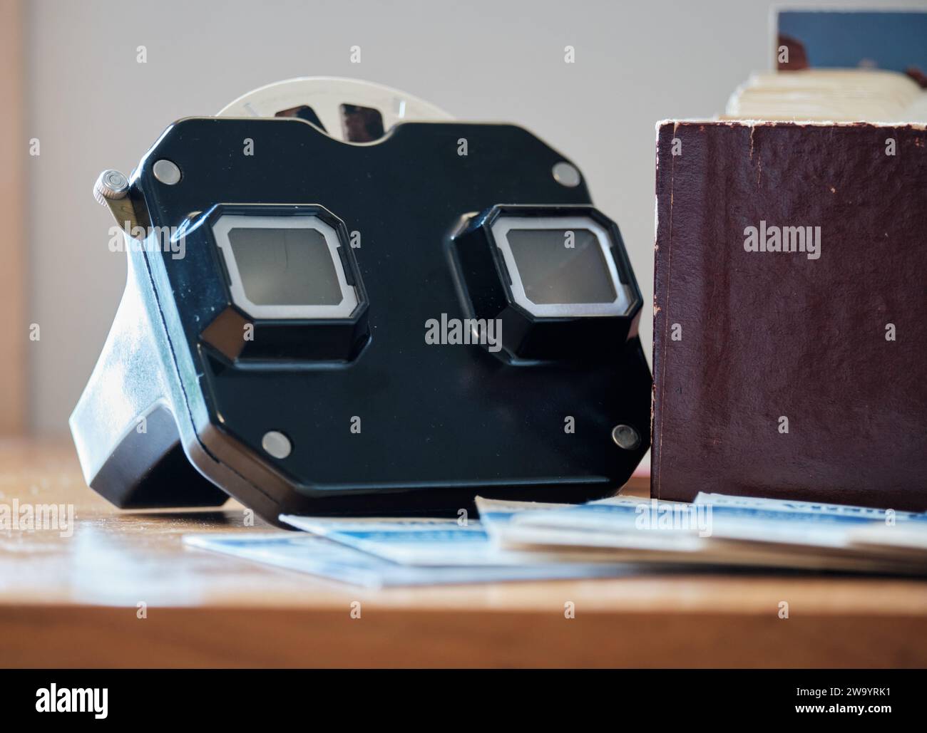 vintage black viewmaster with a box of More wonders of the world reels ...