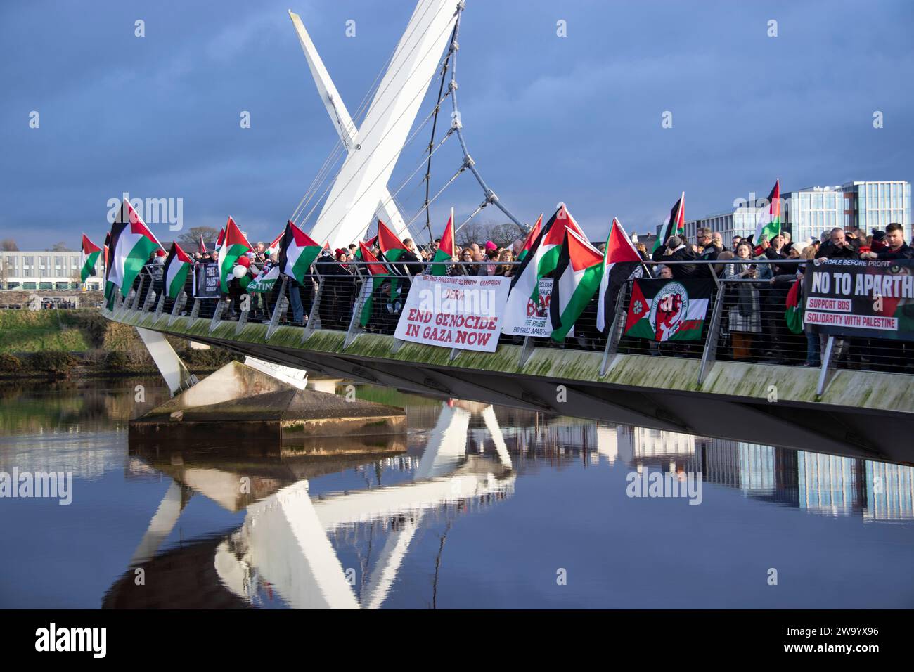 End genocide in gaza hi-res stock photography and images - Alamy