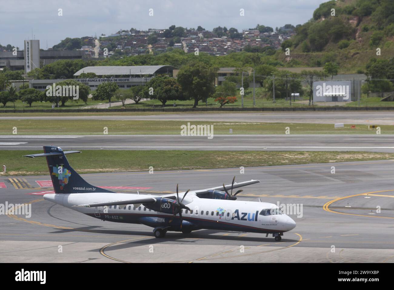 PE - RECIFE - 12/31/2023 - RECIFE, AIRPORT MOVEMENT - View of aircraft ...