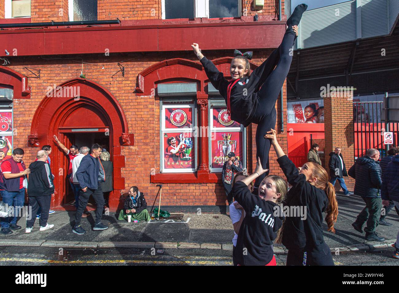 Football fans outside The Albert pub before the Premier League match at ...