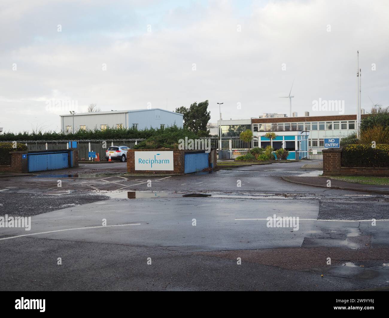 Employer large employer hi-res stock photography and images - Alamy