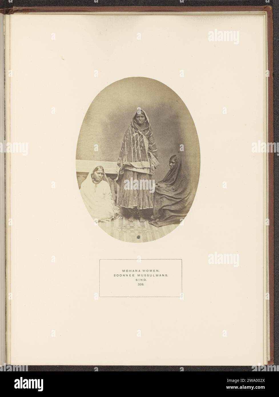 Courtisanes hi-res stock photography and images - Alamy