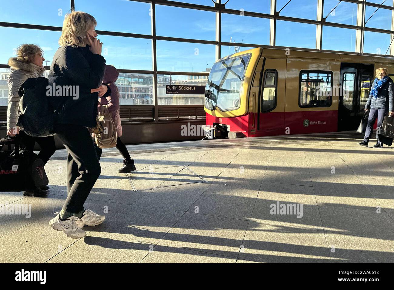 231228d803berlin hi-res stock photography and images - Alamy