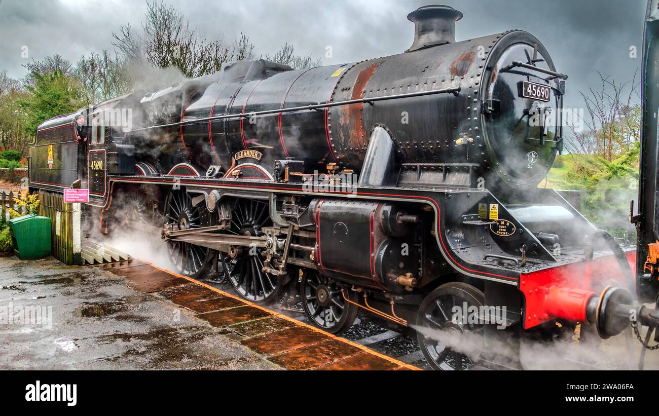 LMS Jubilee Class 6P 4-6-0 no 45690 Leander steam locomotive at ...