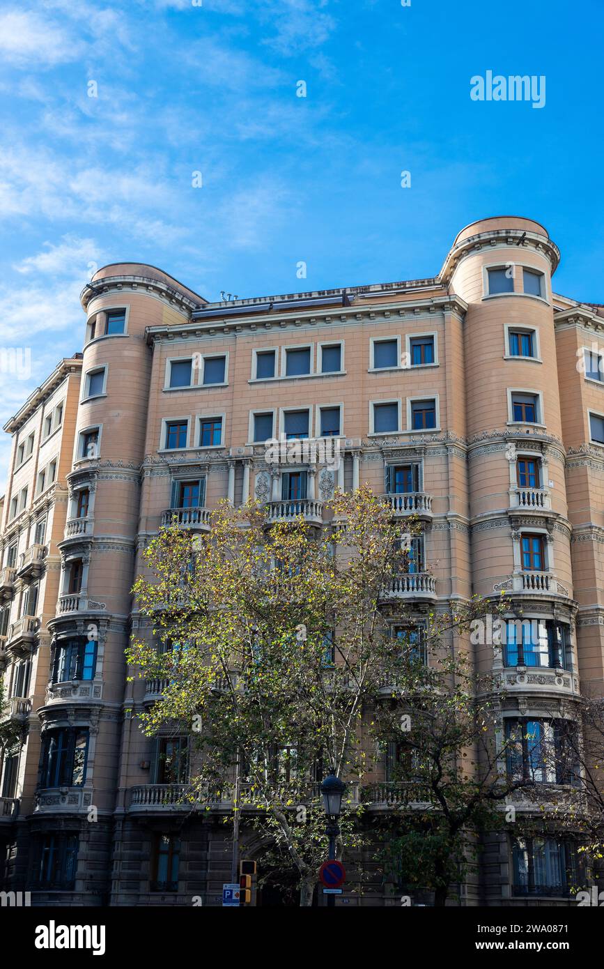 Facade of a classic residential building in Barcelona, Catalonia, Spain ...