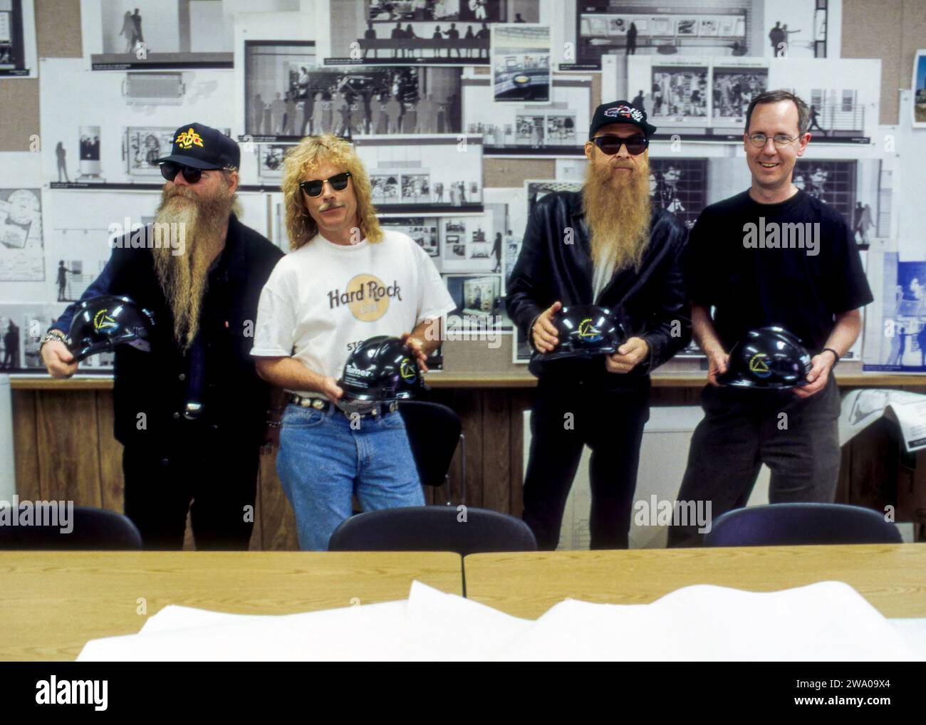 Dusty hill 1994 hi-res stock photography and images - Alamy