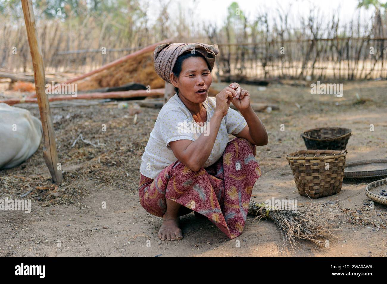 Poor burma hi-res stock photography and images - Alamy