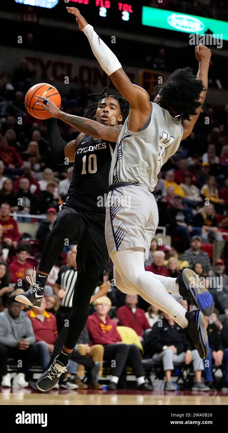 Iowa State guard Keshon Gilbert (10) is fouled by New Hampshire guard ...