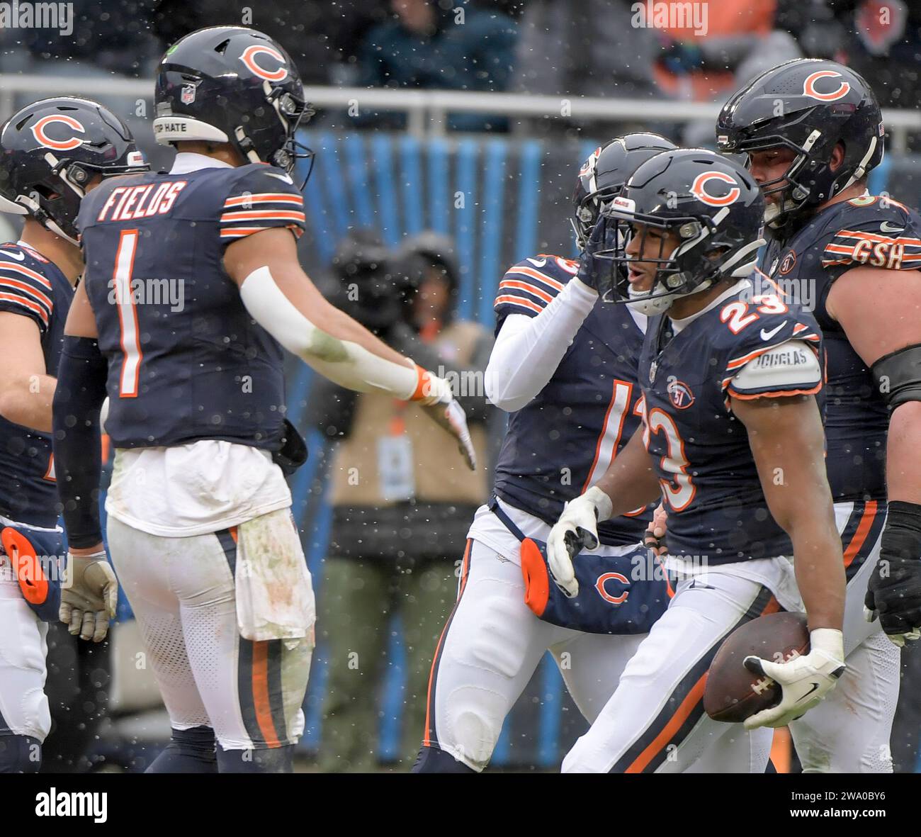 Justin fields bears celebrate hi-res stock photography and images - Alamy