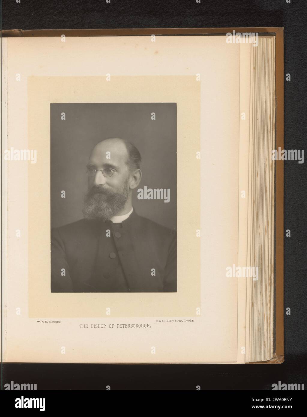 Portret van Mandell Creighton, William & Daniel Downey, c. 1883 - in or ...