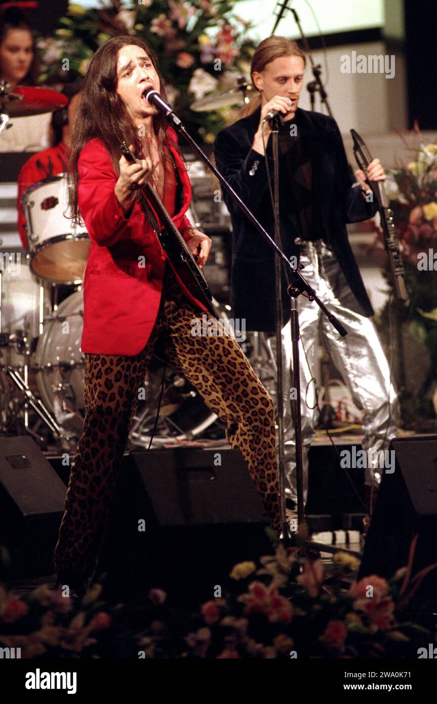 Bluvertigo 1994 hi-res stock photography and images - Alamy