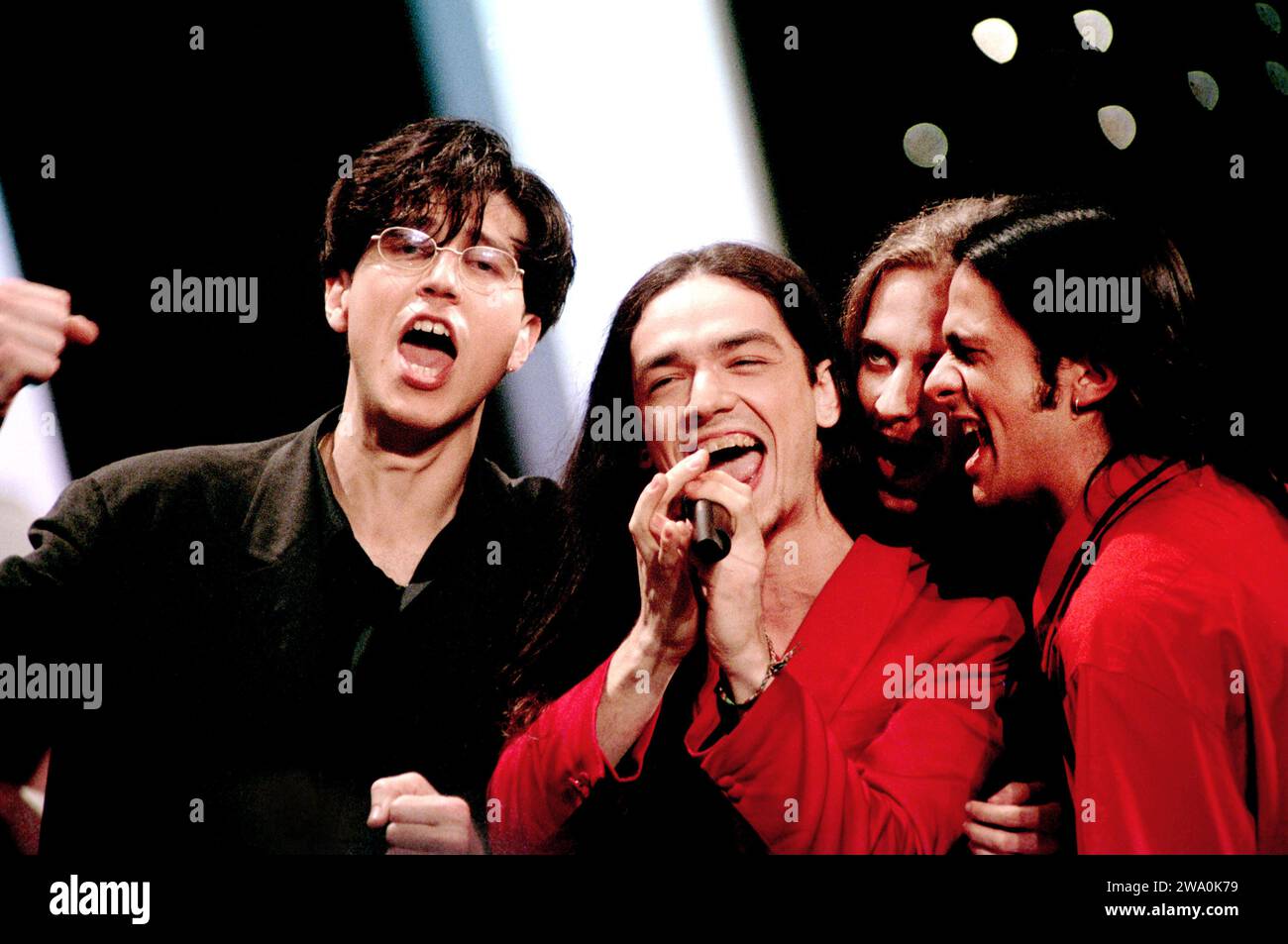 Sanremo Italy 1994-11-15 : The Bluvertigo,Italian Band, Morgan, Sergio ...