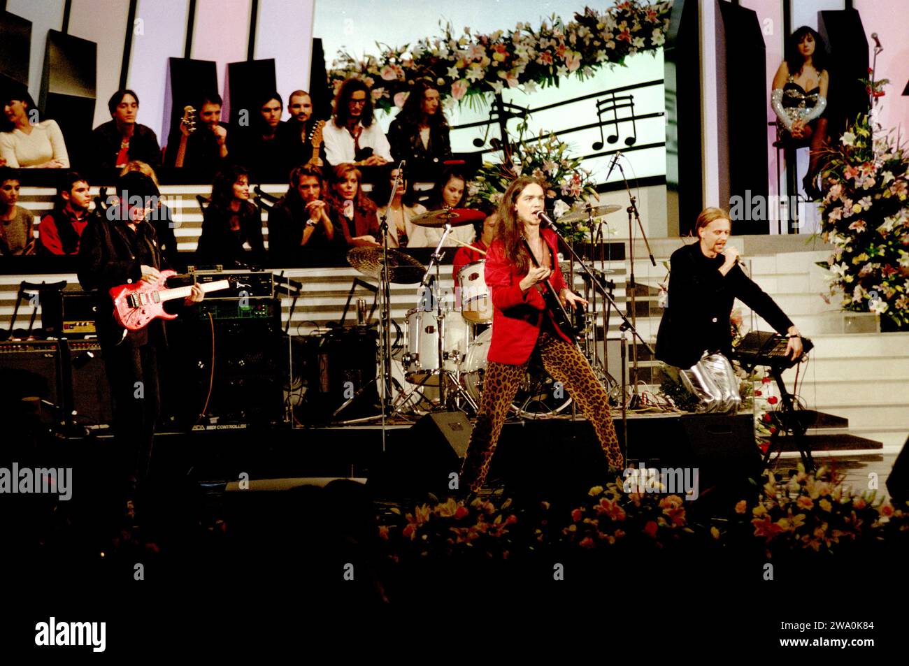 Sanremo Italy 1994-11-15 : The Bluvertigo,Italian Band, Morgan, Sergio ...