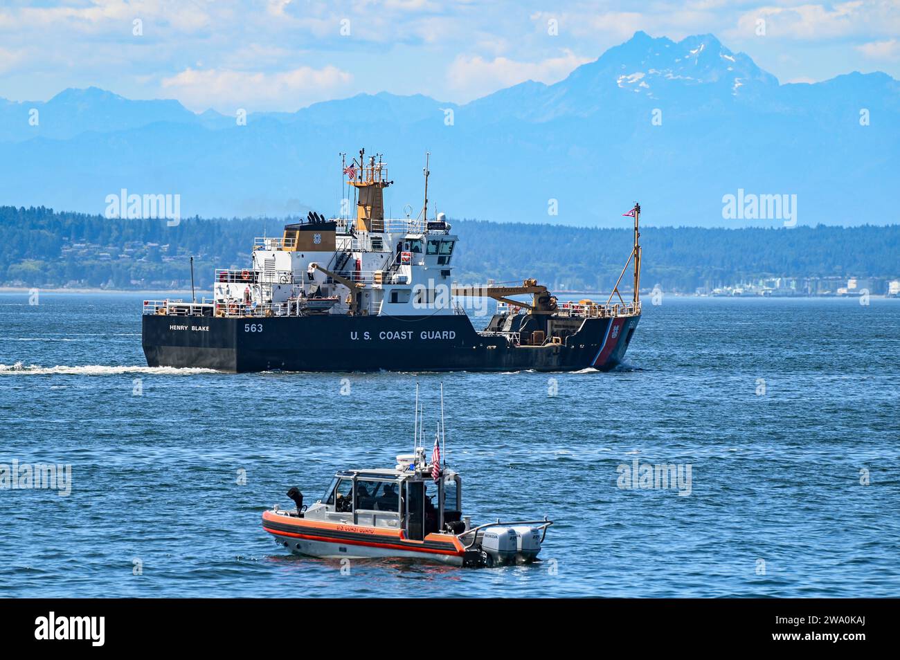Coast Guard Cutter Henry Blake [WLM 563], a 175-foot buoy tender ...