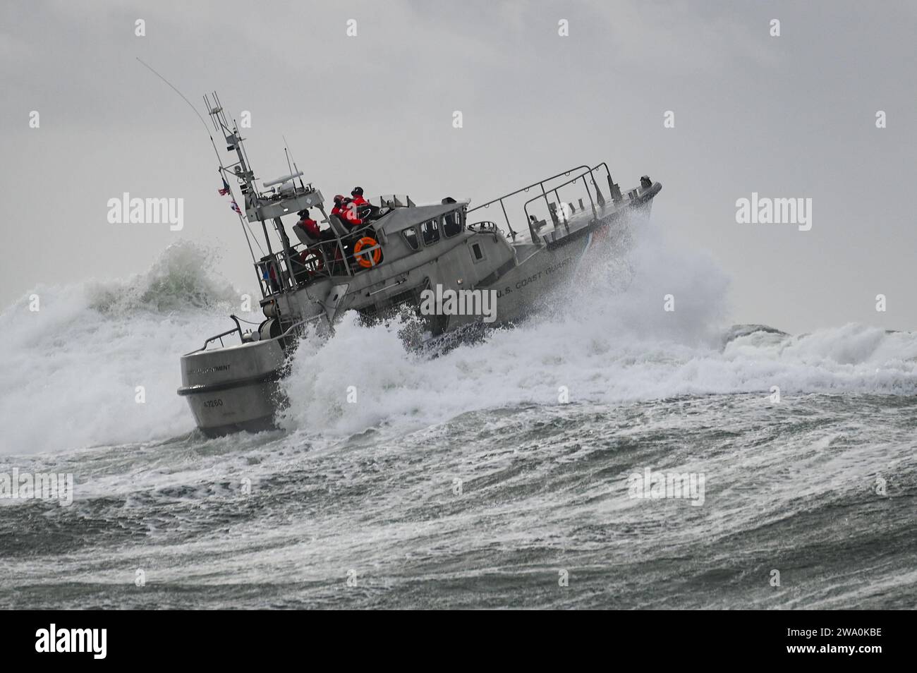47 foot motor lifeboat hi-res stock photography and images - Alamy