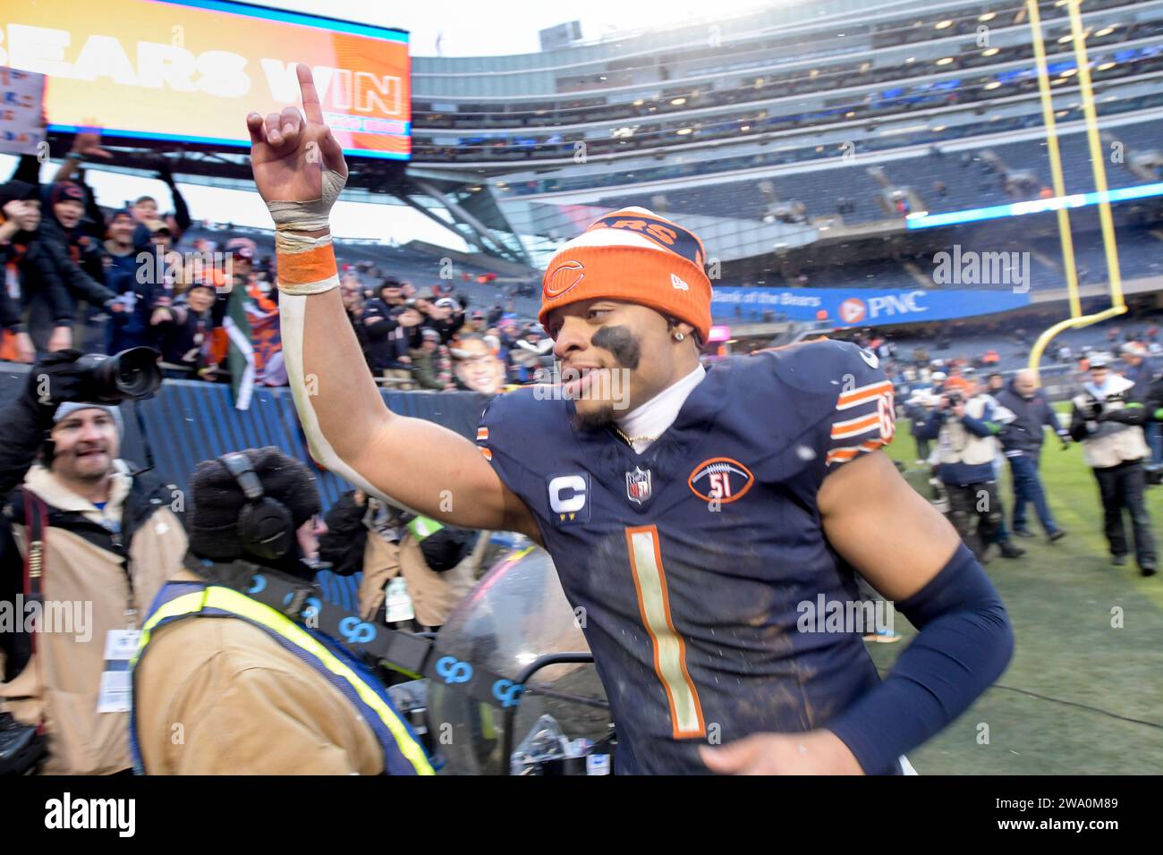 Justin fields chicago bears hi-res stock photography and images - Alamy