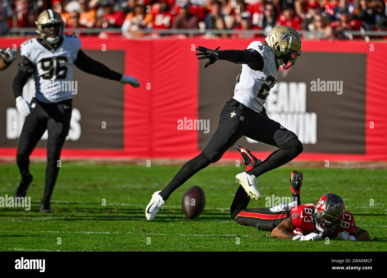 Football steve carl hi-res stock photography and images - Alamy