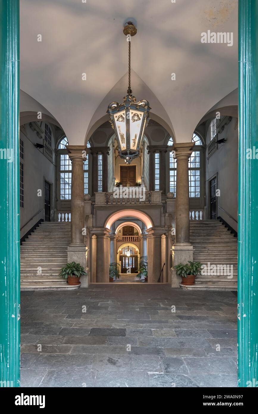 Entrance hall of the former Palazzo Nicolo Lomellini, Piazza della ...