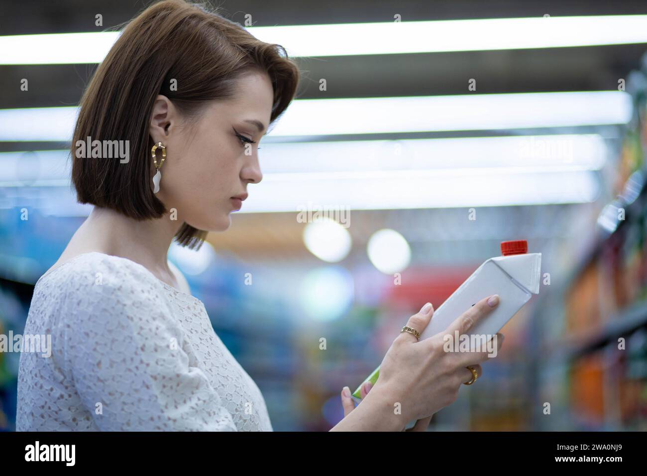 Female dress store hi-res stock photography and images - Alamy