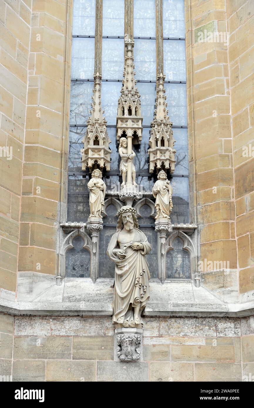 Church figures, exterior facade of St Jacob's Church, built 1311-1485 ...