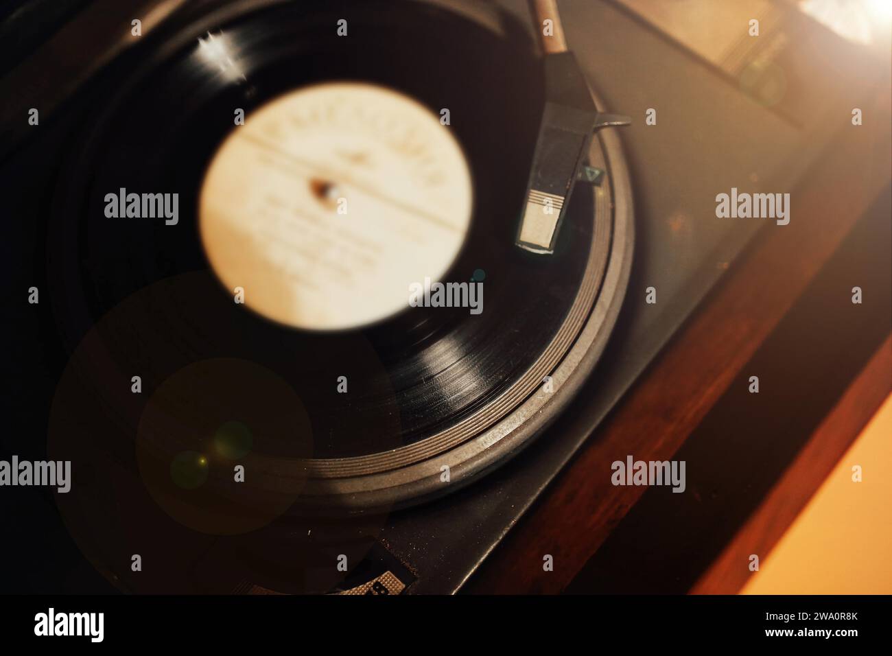 Vinyl record on retro turntable, music player Stock Photo - Alamy